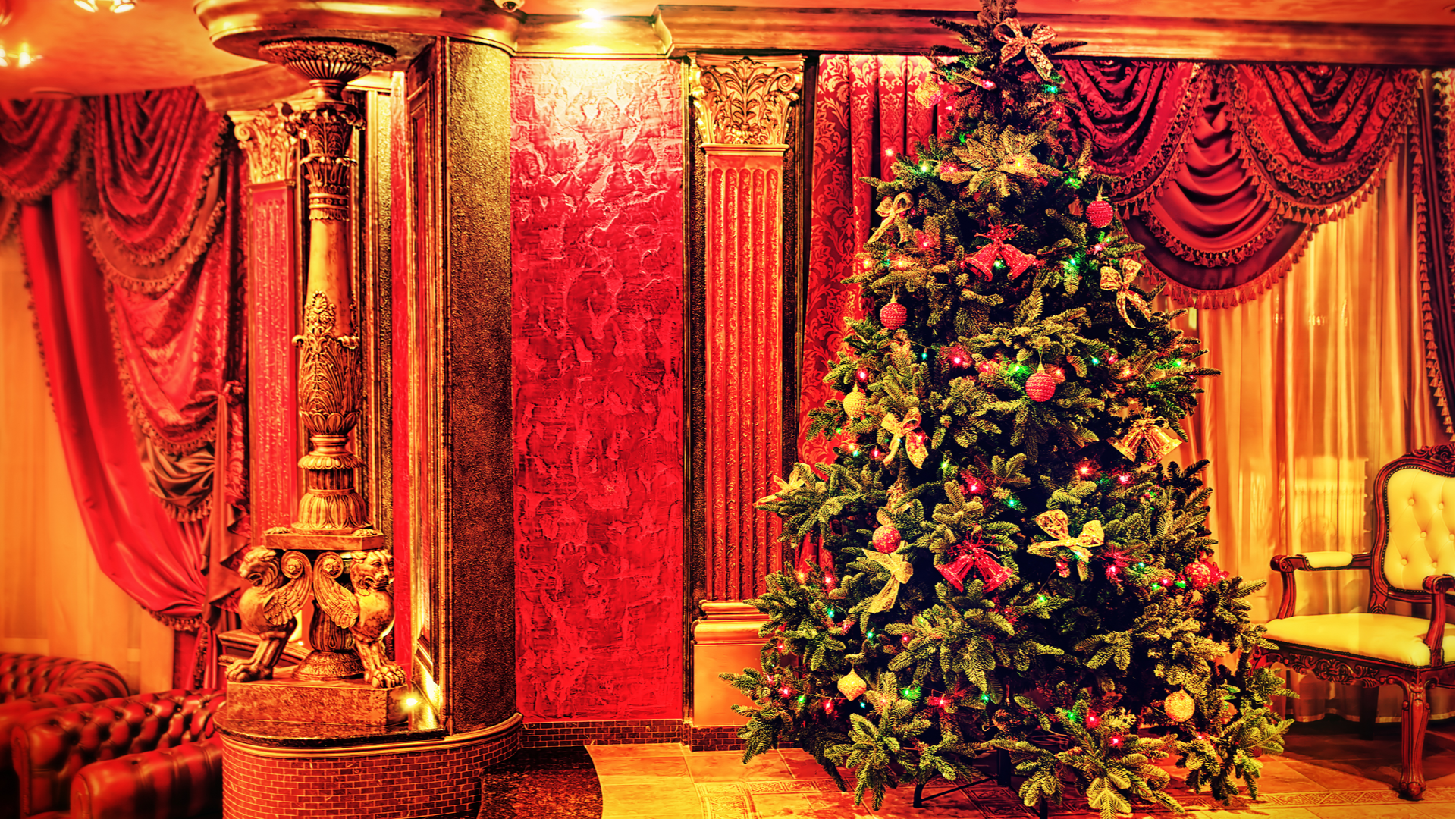 Top Christmas Hotels in the US - Runaway Suitcase
